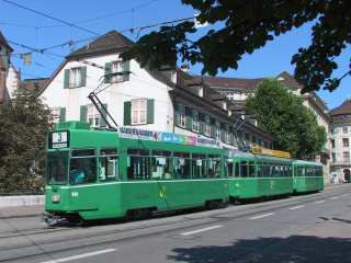 Eine Nostalgiefahrt der besonderen Art verkehrte auf dem 3-er: 499 ...